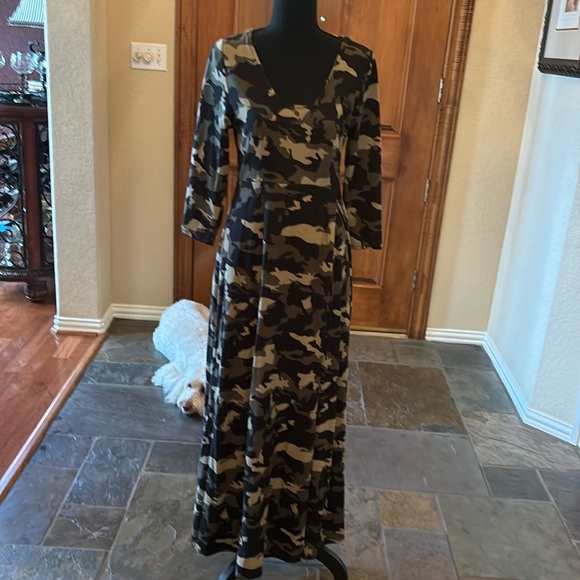 Reborn | Dresses | Camouflaged Maxi Dress By Reborn In Size M As 34 ...